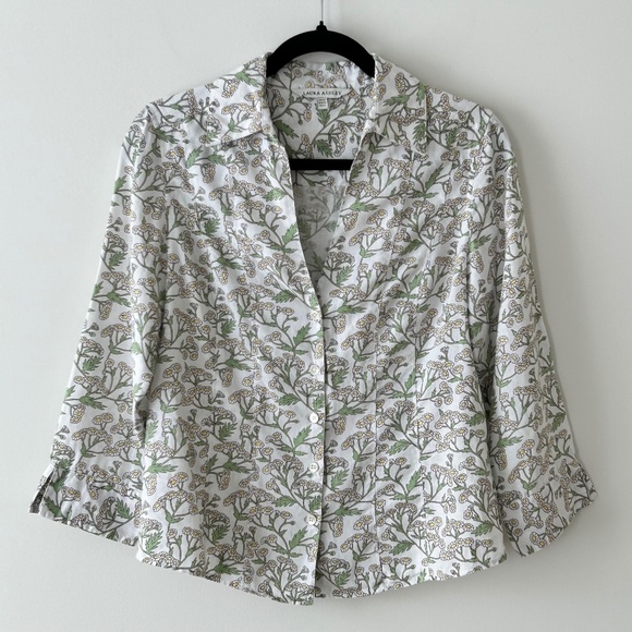Laura Ashley | Tops | Laura Ashley 0 Linen White Daisy Floral Top | Poshmark